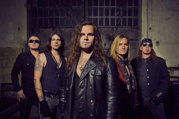 BONFIRE – LEGENDS – Tour und Album – metal-heads.de